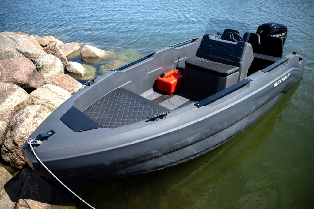 SeaStorm 17 HDPE Advantage - seastorm-boat.com