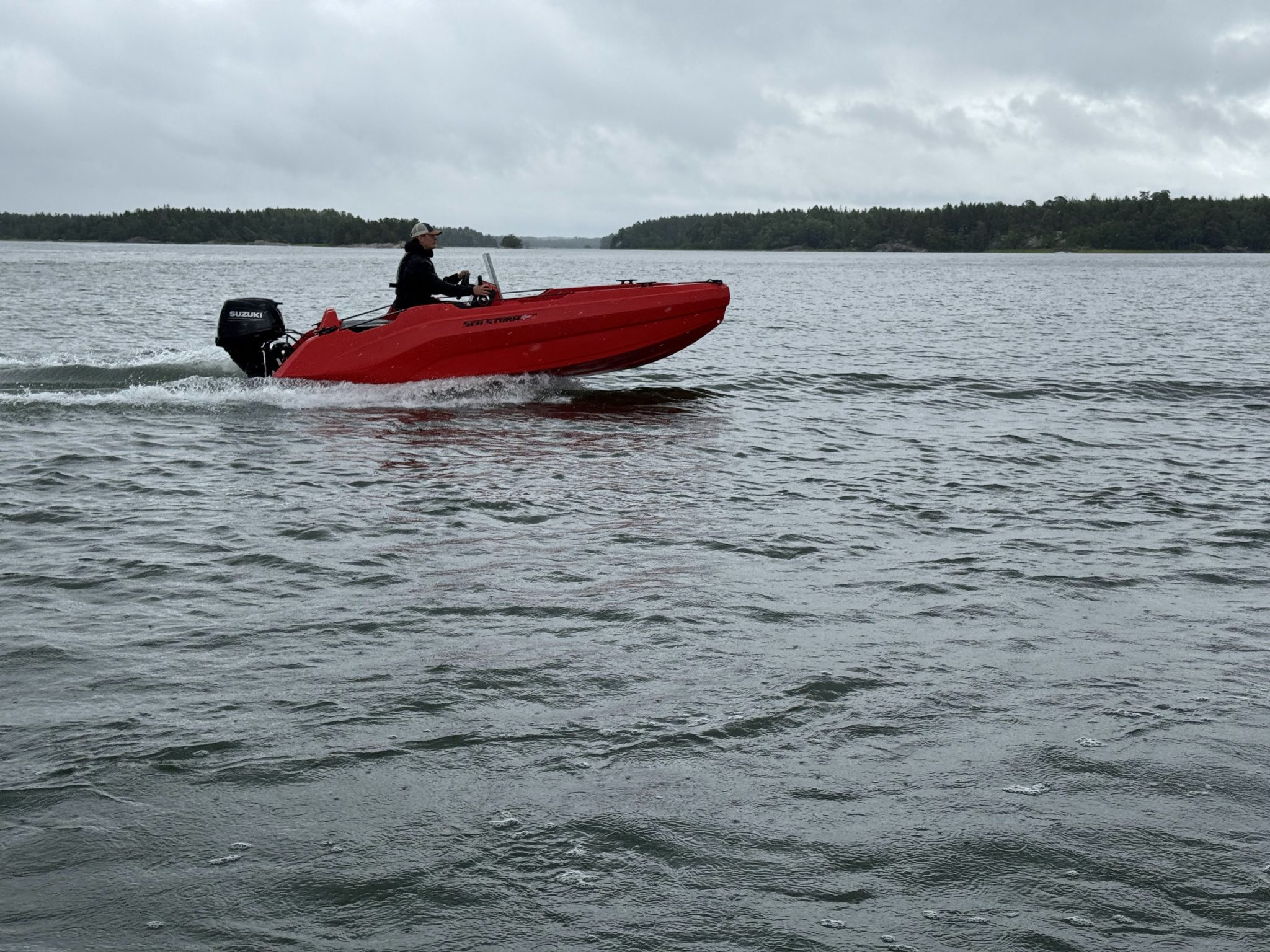 SeaStorm 14 HDPE Advantage - seastorm-boat.com