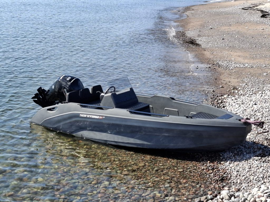 SeaStorm 17 HDPE Advantage - seastorm-boat.com