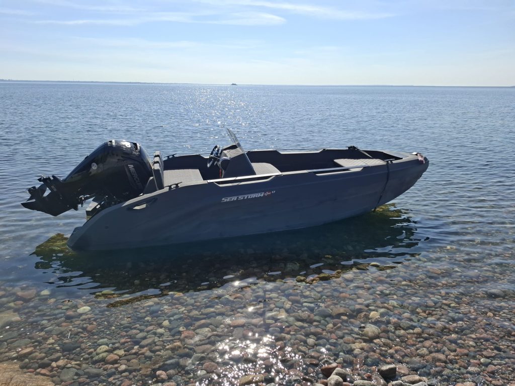 SeaStorm 17 HDPE Advantage - seastorm-boat.com
