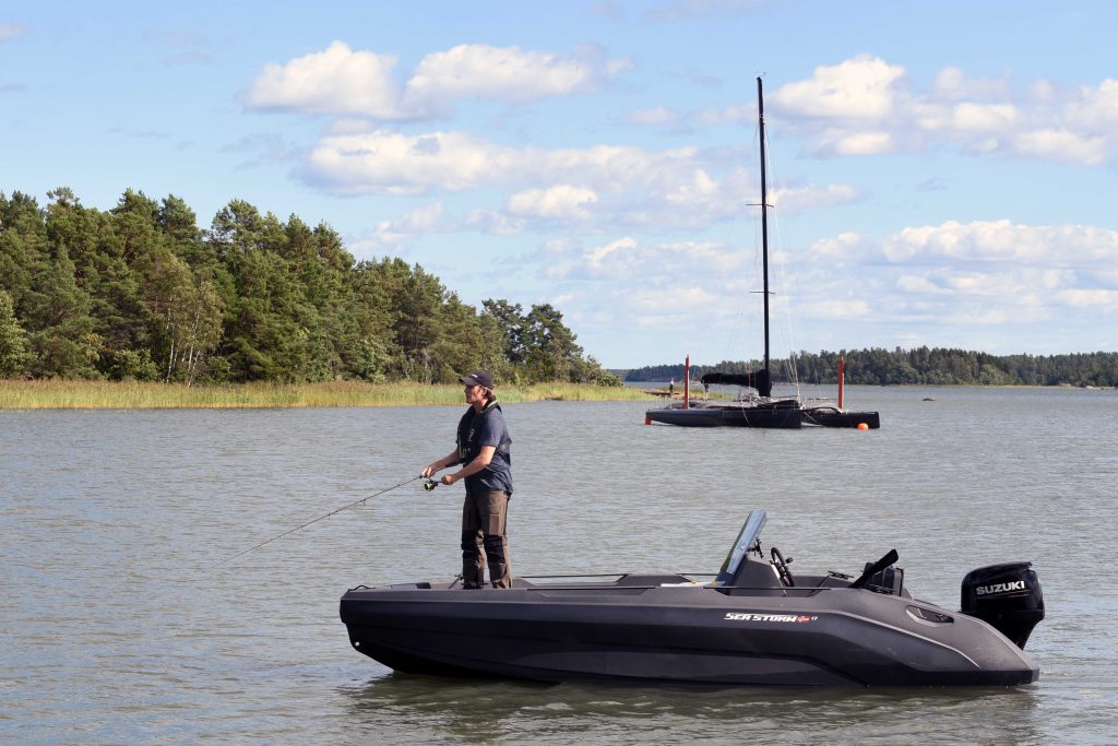 SeaStorm 17 HDPE Advantage - seastorm-boat.com